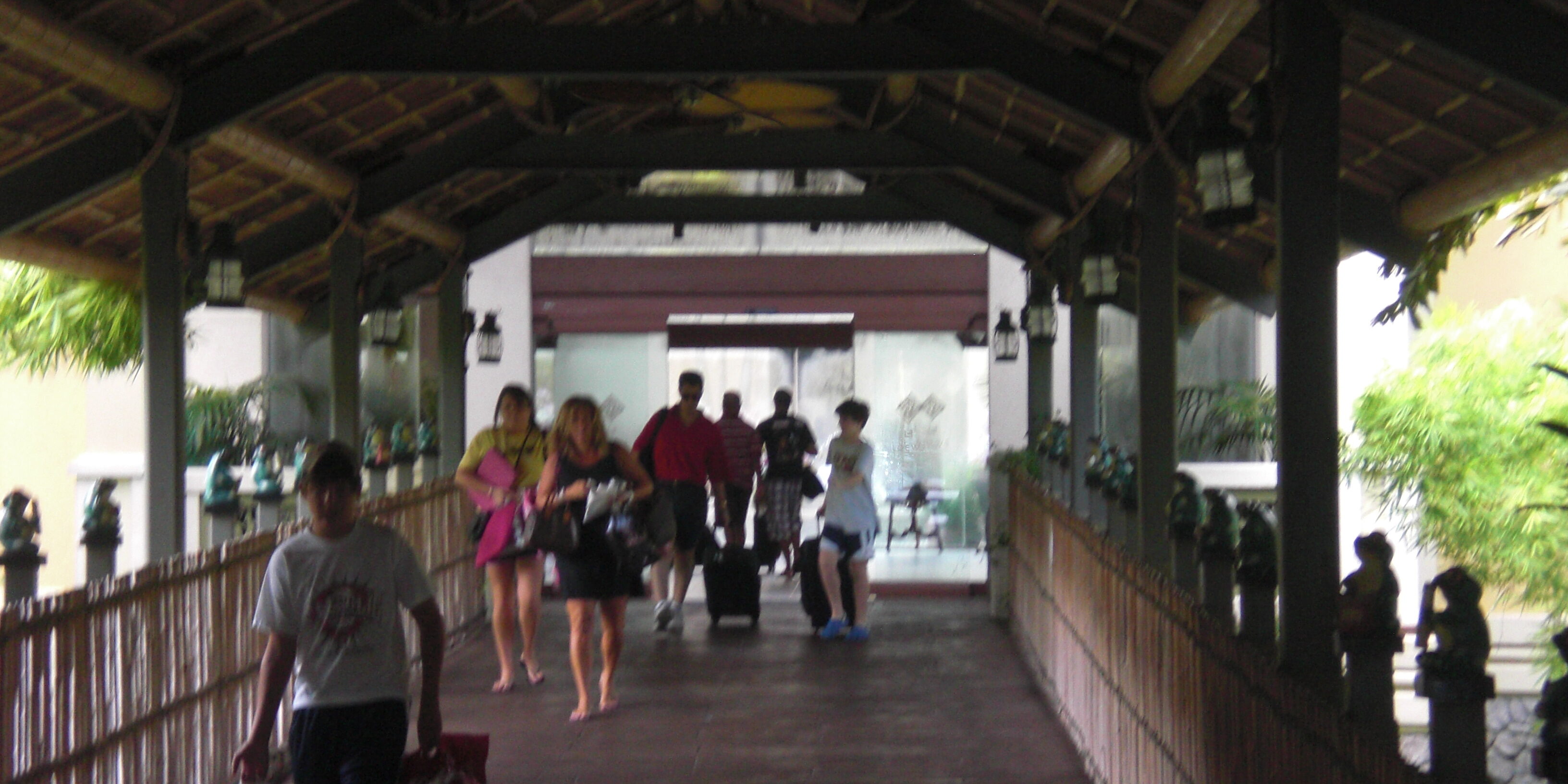 Loews Royal Pacific Resort - PCO Travel